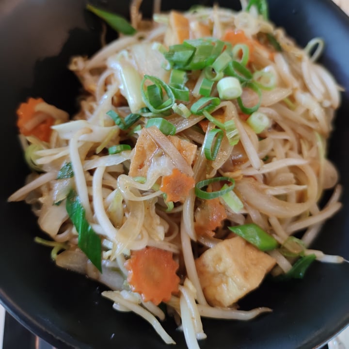 DAKAO Place Castellane Marseille, France Wok Review | abillion