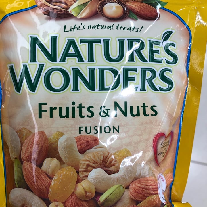 Nature's Wonders Fruits and Nuts Fusion Review | abillion