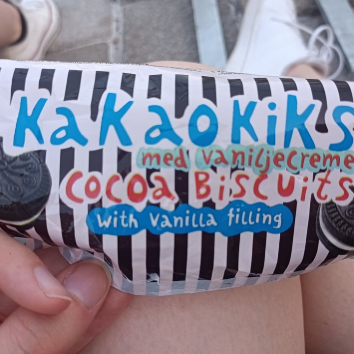 Flying Tiger cocoa Biscuits With Vanilla Filling Review | abillion
