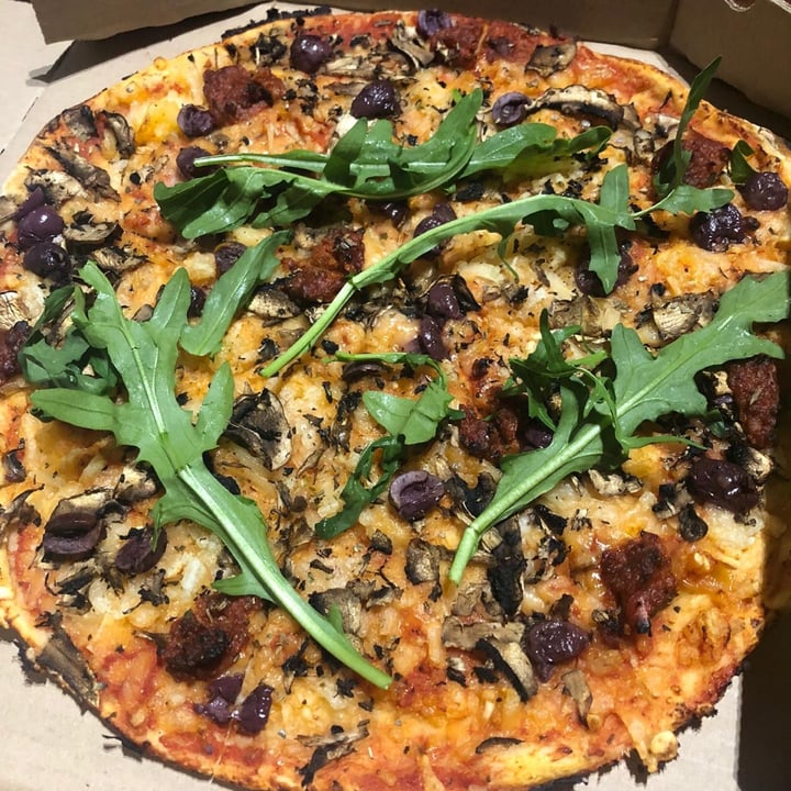 Butler's Pizza Cape Town, South Africa Very Veggie Pizza Review | abillion