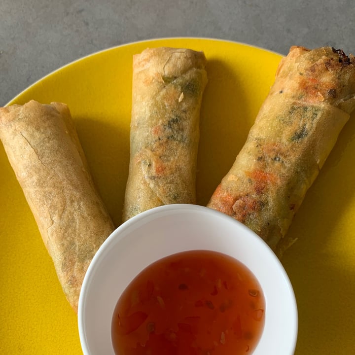 Trader Joe's Vegetable spring rolls Review | abillion