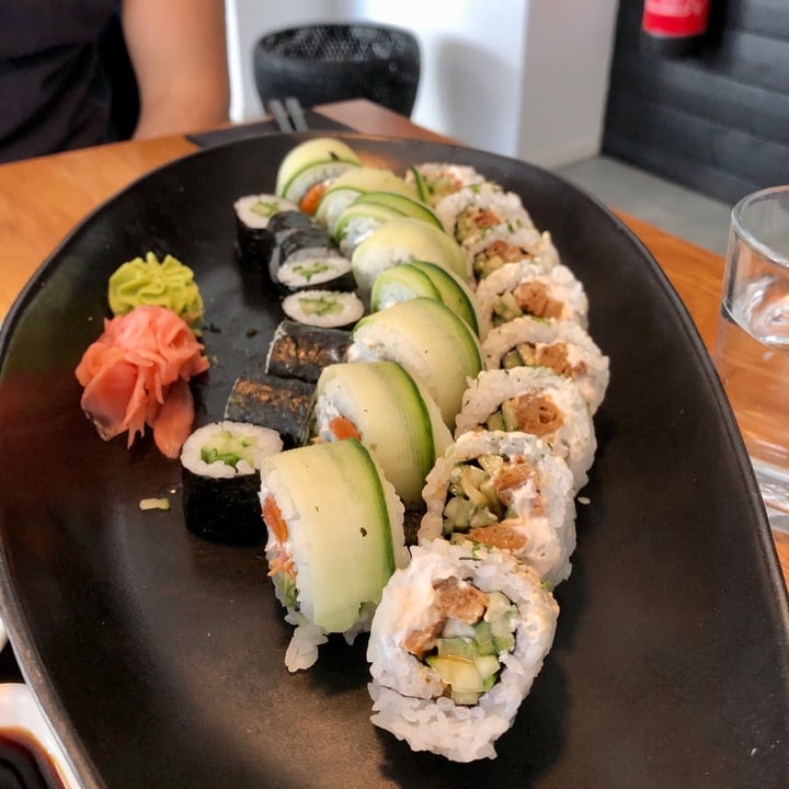 Sushi Panda Turku Turku, Finland Vegaani sushi lajitelma Review | abillion