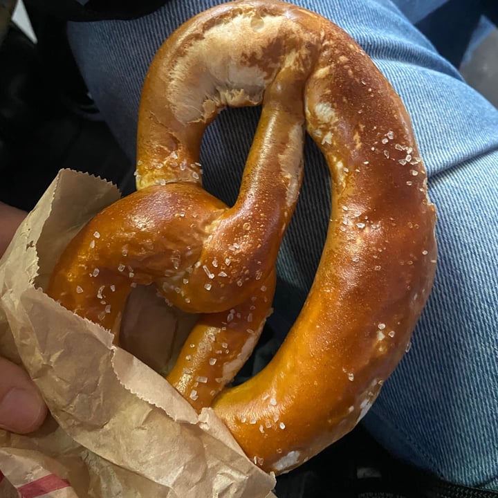 Ditsch Bezirk Neukölln, Berlin, Germany brezel Review | abillion