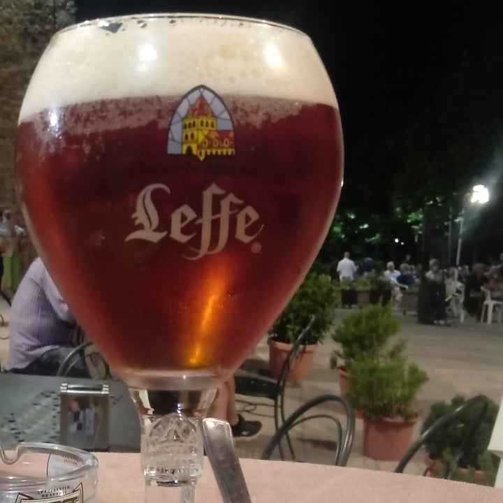 Leffe Rossa Review | abillion