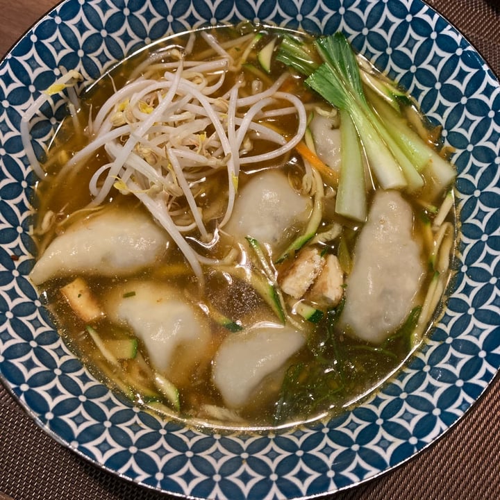Nippon Ramen Bologna, Italy gyoza in brodo vegetale Review | abillion