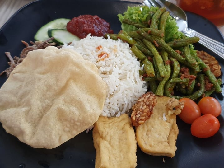 Saute Sushi Paya Lebar, Singapore Vegan Nasi Lemak Review | abillion