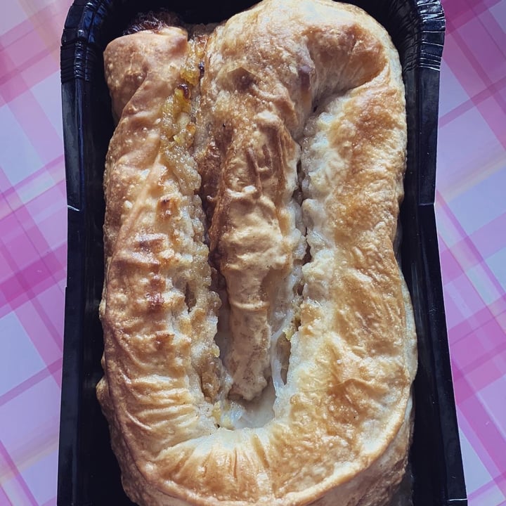 Pekarna Pečjak Apple Burek Review | abillion