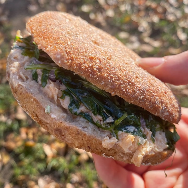 Starbucks Rye Bun with Vegan Tuna Review | abillion