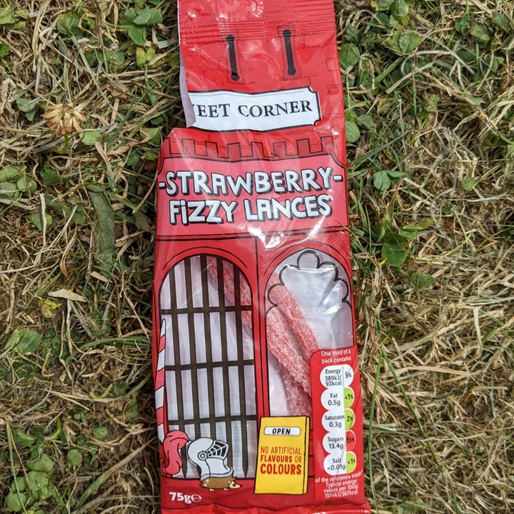 Sweet corner Strawberry Fizzy Lances Review | abillion