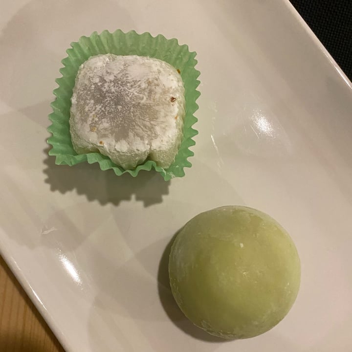 Den Ramen Verona, Italy Mochi Review | abillion