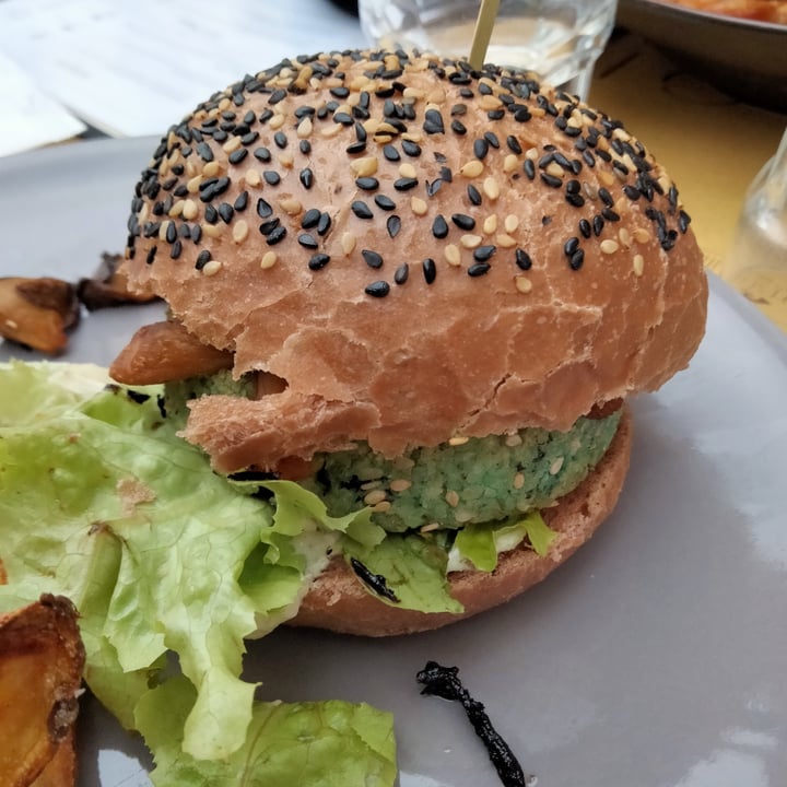 Ginger Sapori e Salute Roma, Italy Burger veg Review | abillion