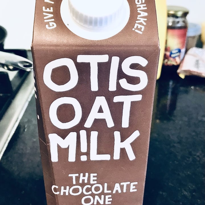 Otis Oat Milk The Chocolate One Review | abillion