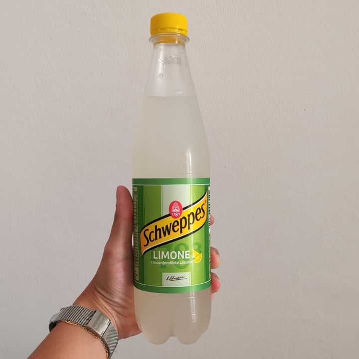 Schweppes Lemon Review | abillion