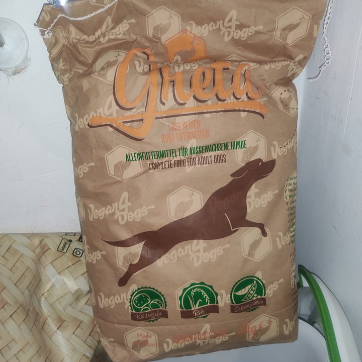 Greta Complete Food for adult dogs Greta Complete Food For Adult Dogs ...