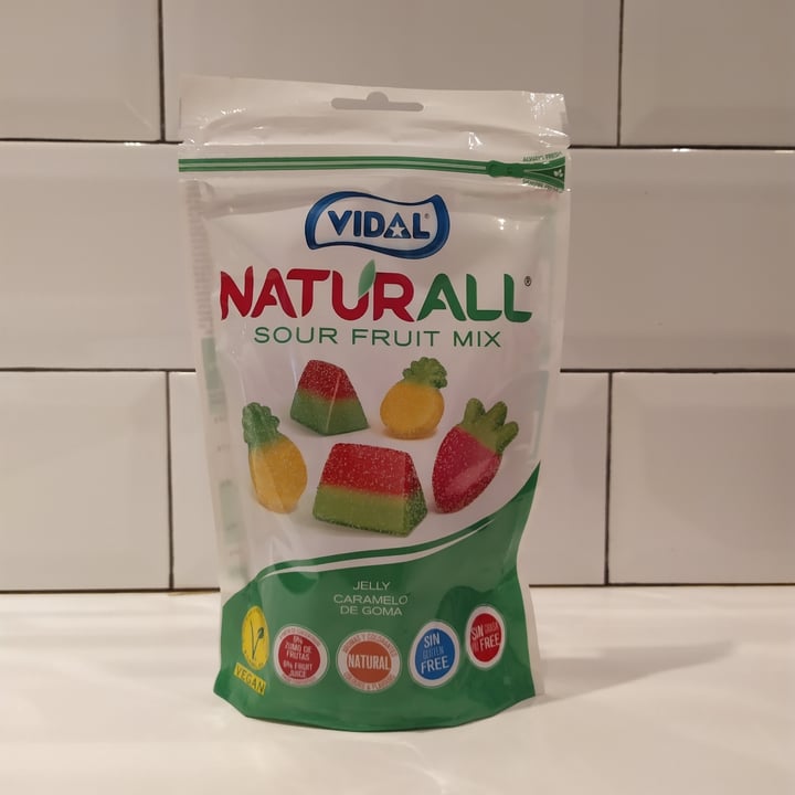 Vidal Naturall sour fruit mix Review | abillion