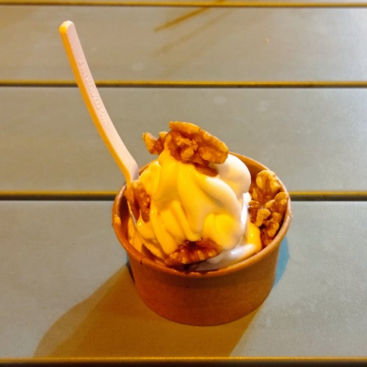 The Began València, Spain Helado con nueces Review | abillion