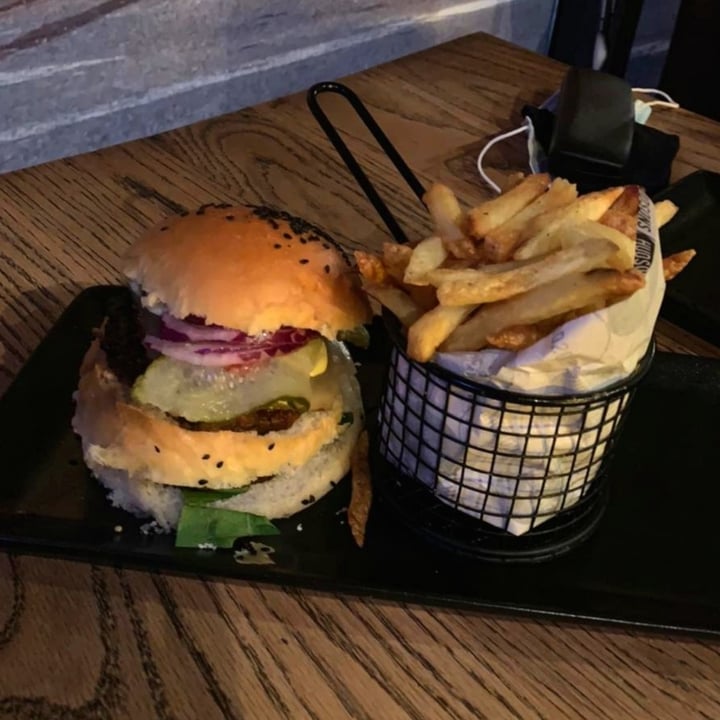 Hudsons The Burger Joint (Green Point) Cape Town, South Africa The ...