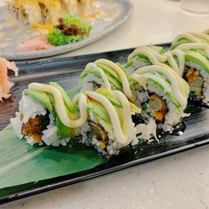 Saute Sushi Paya Lebar, Singapore Abi Avocado Review | abillion