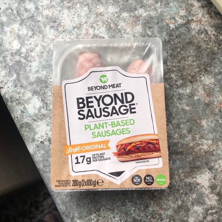 Beyond Meat Beyond Sausage Brat Original Review | abillion