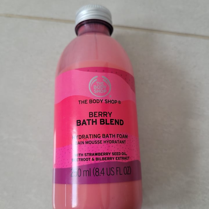 The Body Shop Berry Bath Blend Review | abillion