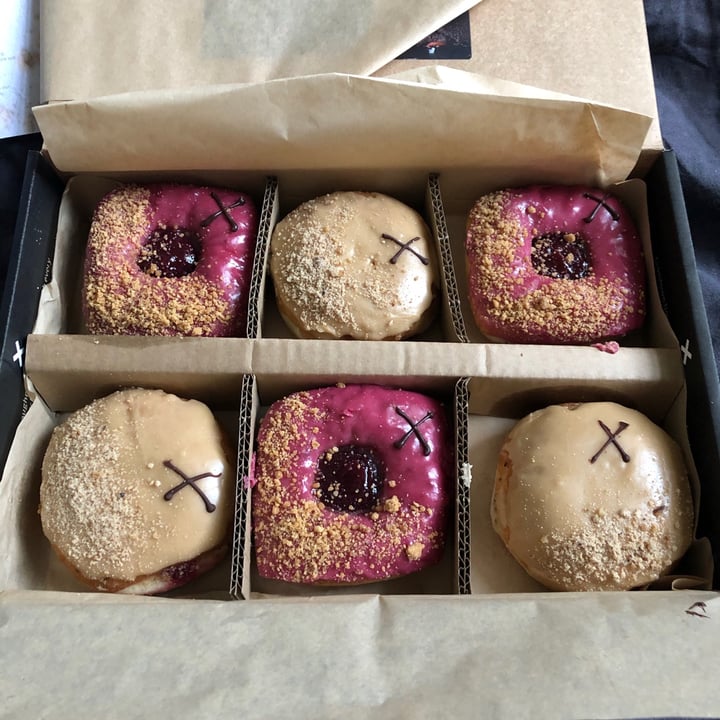 Crosstown - Doughnuts and Coffee Festive Vegan Sourdough Doughnut ...