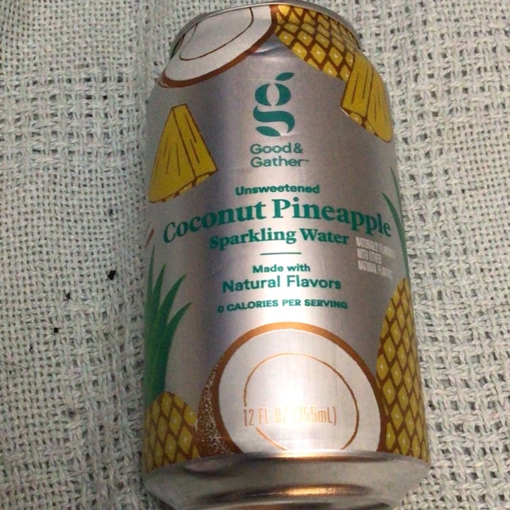 Good & Gather Unsweetened Coconut Pineapple Sparkling Water Review | abillion