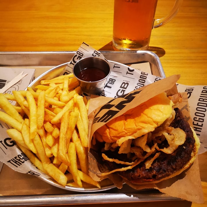 The Good Burguer Porto, Portugal VBBQ Burger Review | abillion