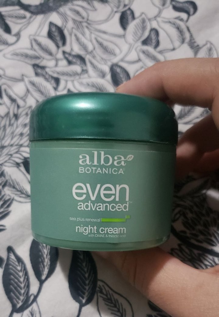 Alba Botanica Even advance night cream Review | abillion