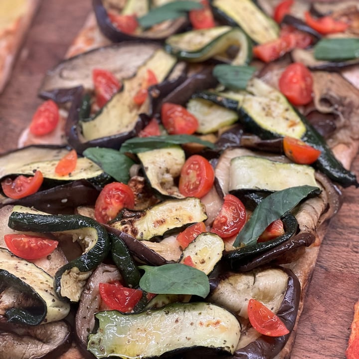 Veganísimo Pizzería pizza melanzane e zucchine Review | abillion