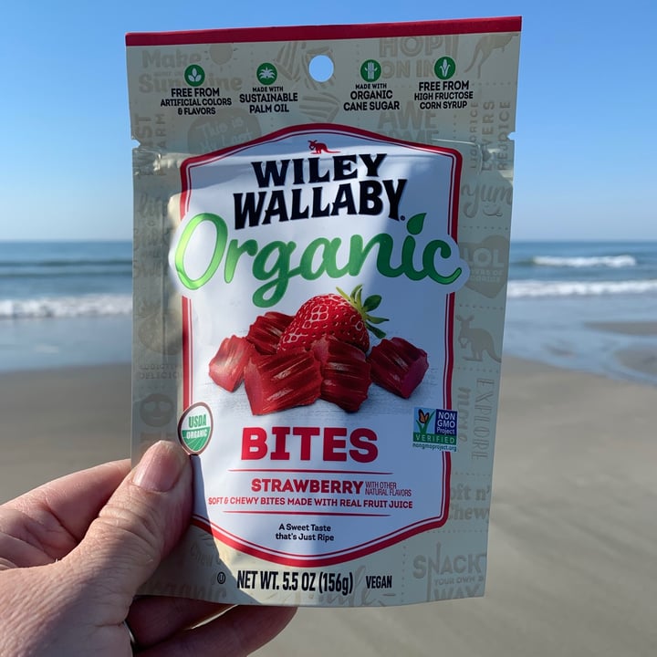 Wiley Wallaby Organic Bites Strawberry Review | abillion