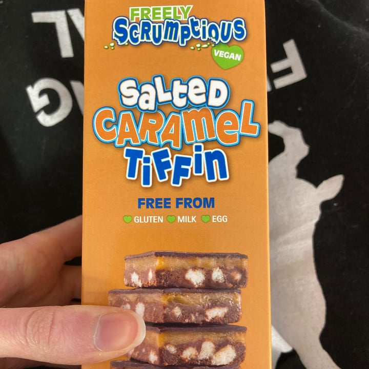 Home bargains Salted caramel tiffin Review | abillion