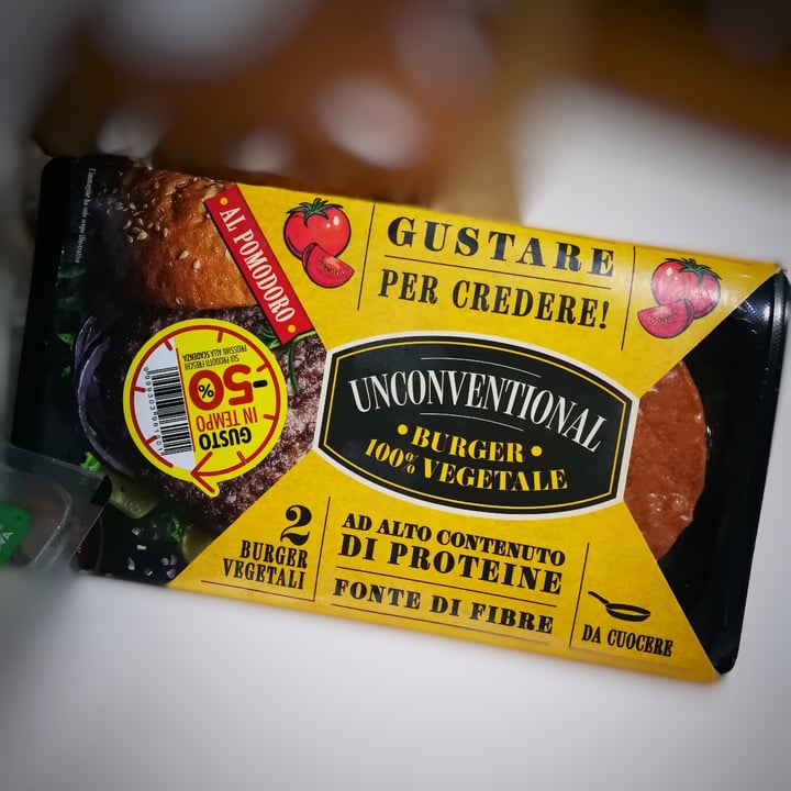 Unconventional Burger Vegetale Al Pomodoro - Tomato Burger Review ...