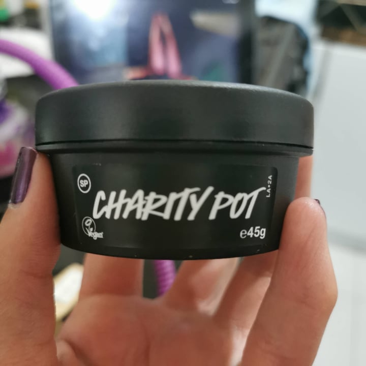 LUSH Fresh Handmade Cosmetics Charity pot Crema de manos Review | abillion