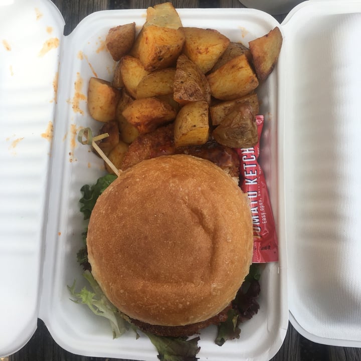 Miranda Café United Kingdom Chickn’ burger Review | abillion