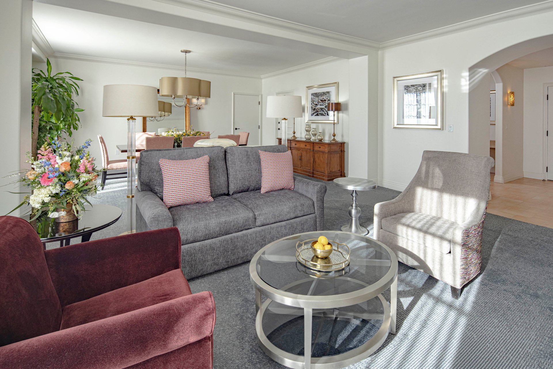 Two bedroom suites for 2-12 people in Orlando | Suiteness — Stay connected