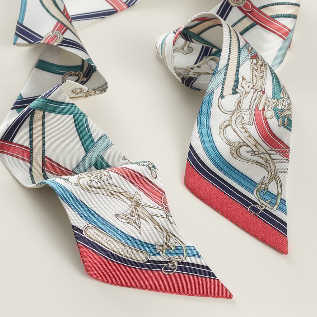 Hermès Harnais Legendaire Twilly Blanc/Bleu Jean/Bois De Rose | BagUSeek