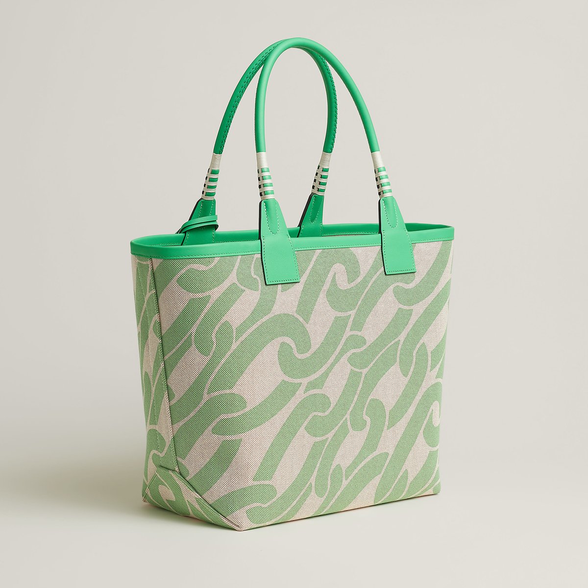 Hermès Steeple 28 bag Vert Comics/Écru/Beige Swift Calfskin | BagUSeek