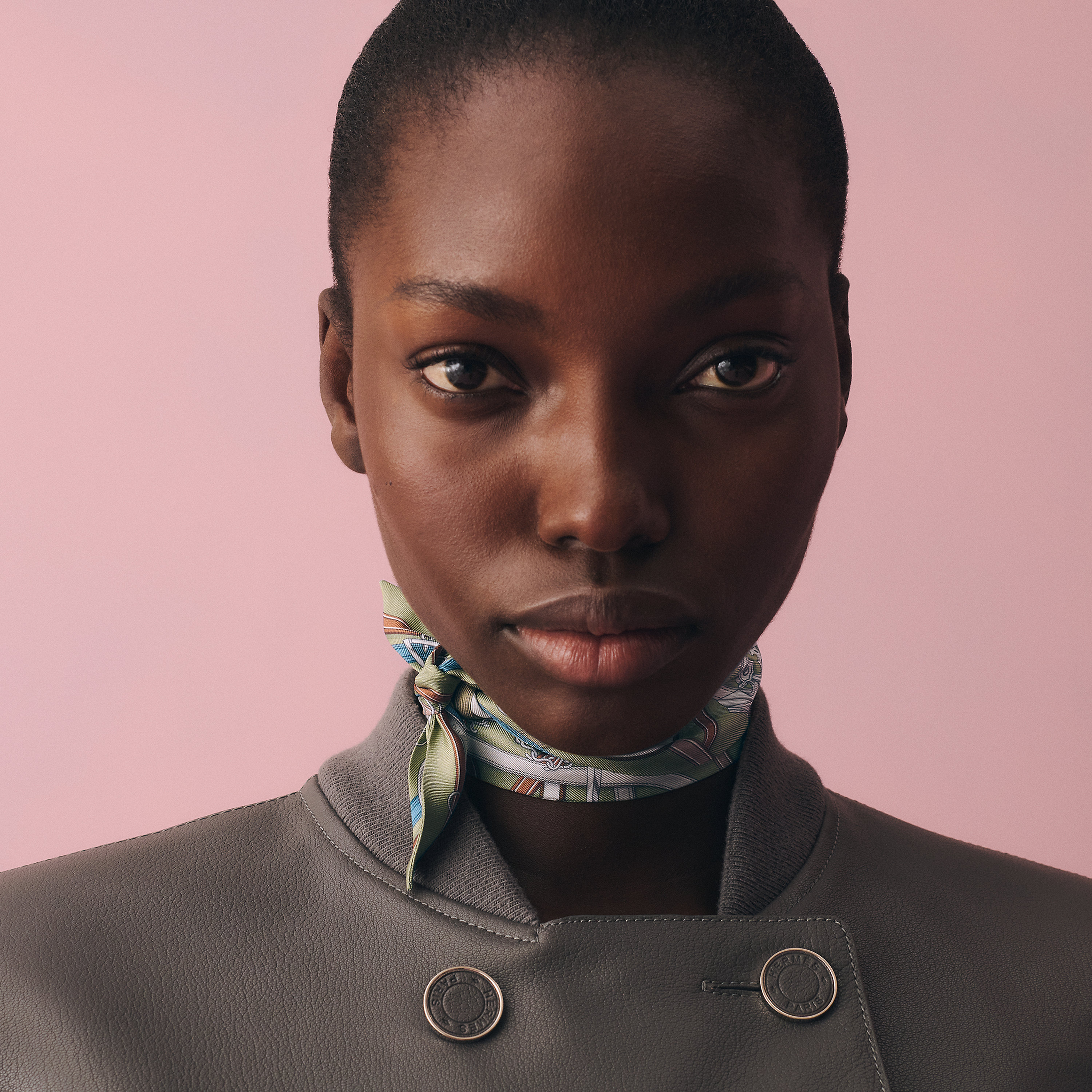 Hermès Harnais Legendaire Twilly Blanc/Bleu Jean/Bois De Rose | BagUSeek