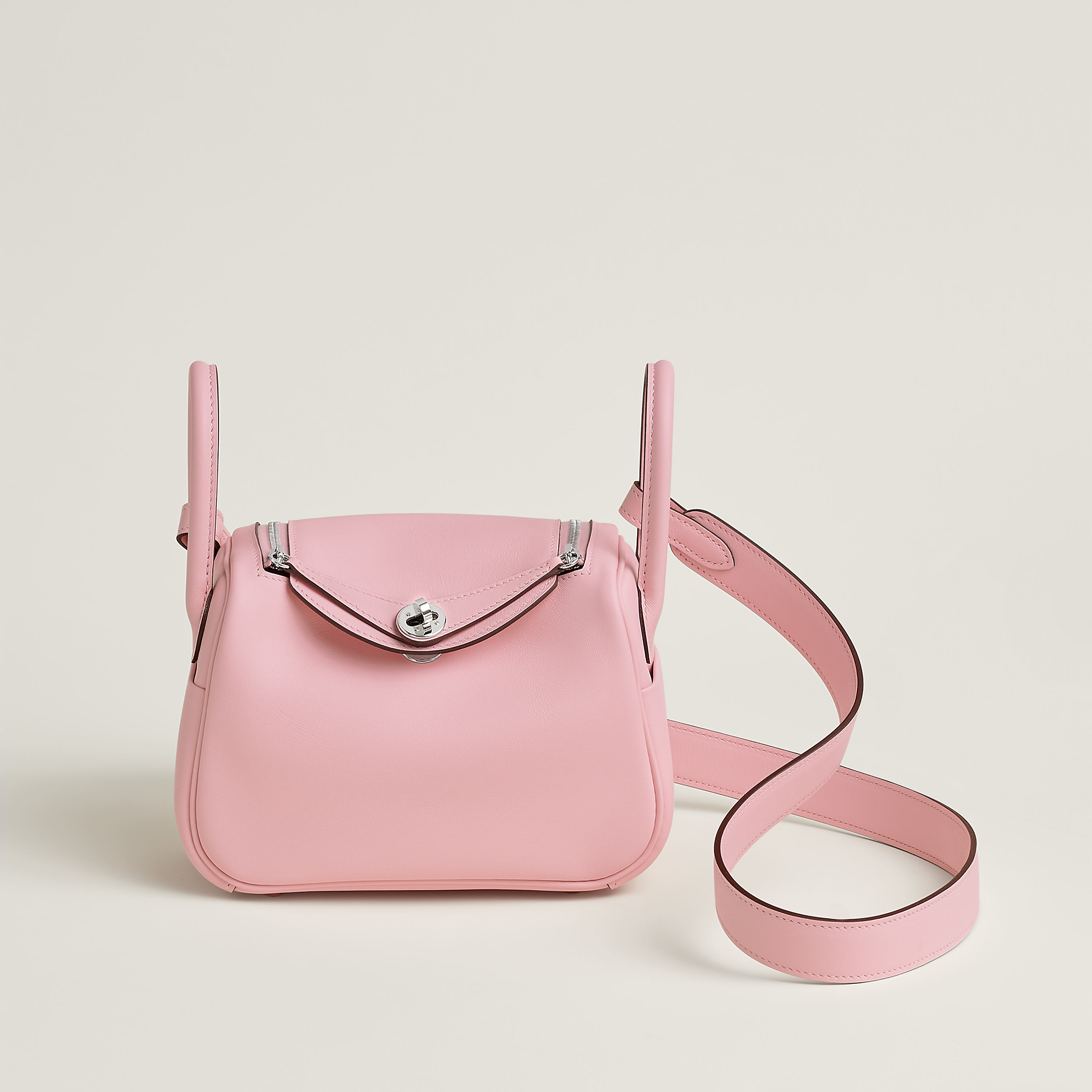 The Complete Guide to the Hermès Mini Lindy (2025)