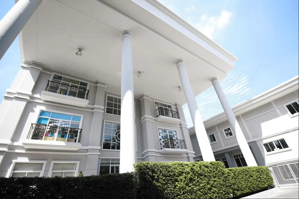 doris - Australian International School Bangkok - Soi 31