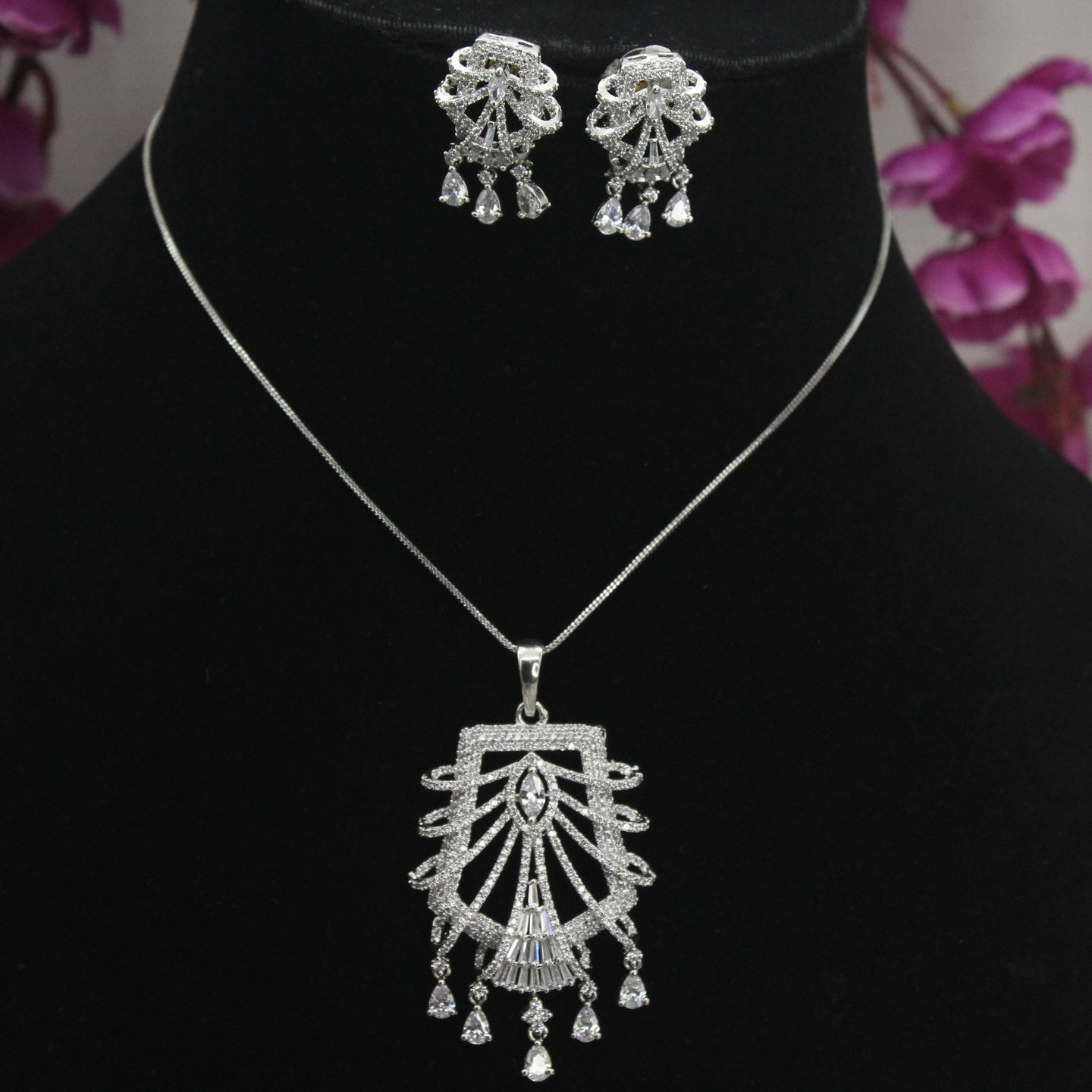 Alina Pendent Set(Without Chain)| Noori By Nikita