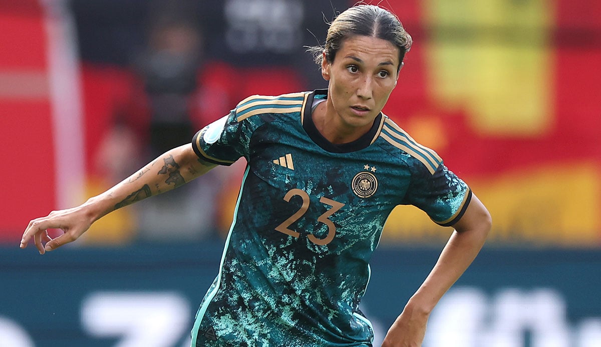 DFB-Team: Genau die richtige Wortwahl getroffen! Sara Doorsoun ... DFB-Team: Genau die richtige Wortwahl getroffen! Sara Doorsoun ...