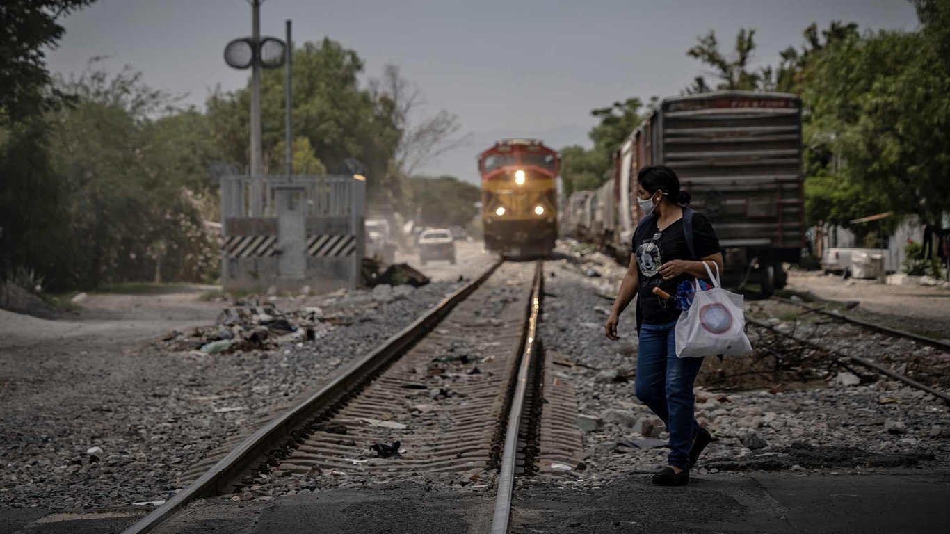 La vida de los mutilados de ‘La Bestia’, el tren de los migrantes del ...