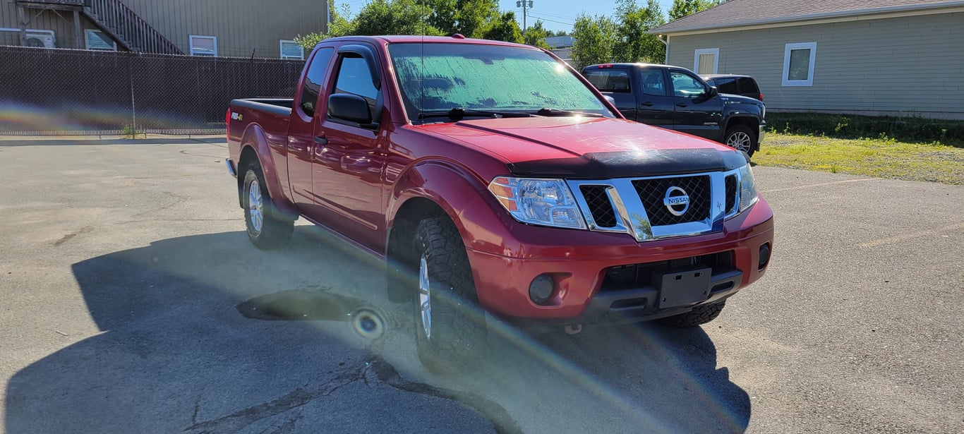 2015 Nissan Frontier SV 4WD King Cab SWB Auto 66,613 km - CarEvo | Used ...
