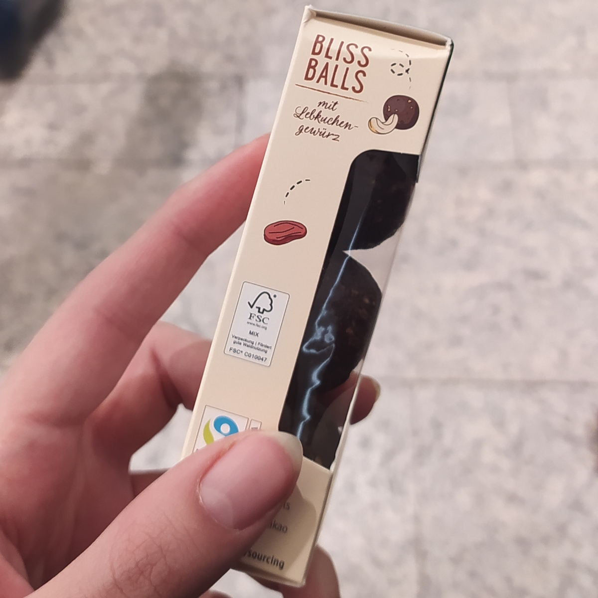 Bliss Balls Lebkuchen from dmBio - Vegan Product Reviews & Ratings ...
