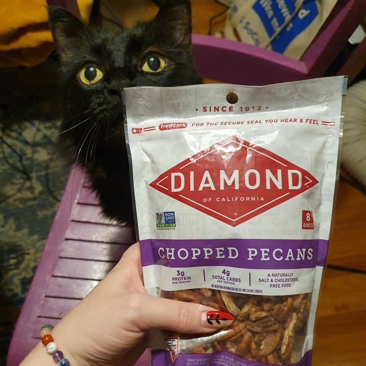 Diamond of California Chopped Pecans Review | abillion