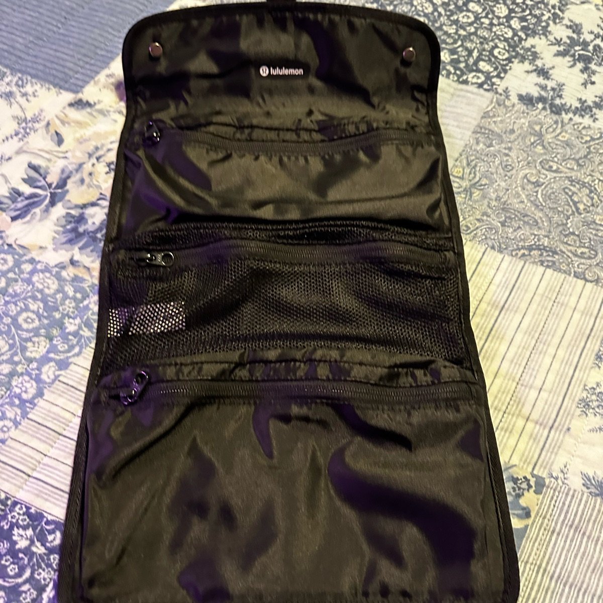 Roll-Up Travel Toiletries Kit from Lululemon - Vegan Product Reviews ...
