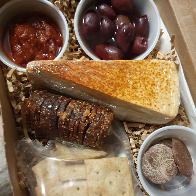 Cheeze Snack Box at Food Fight! Grocery - Review by @anistavrou | abillion