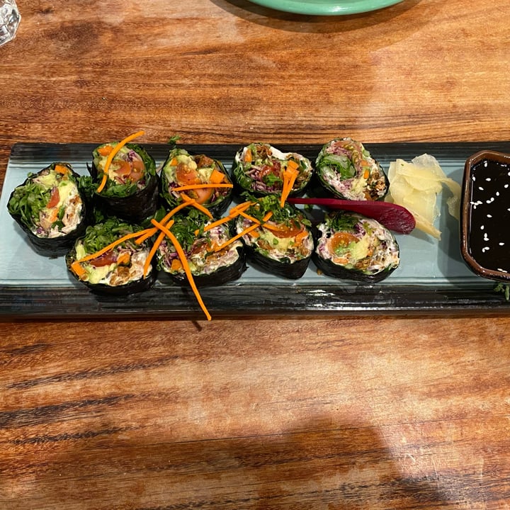Wild Living Foods Central LA, Los Angeles, United States Geisha Roll ...