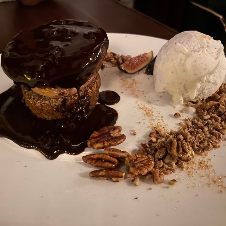 Anixi Manhattan, New York, United States Date medjool cake Review ...